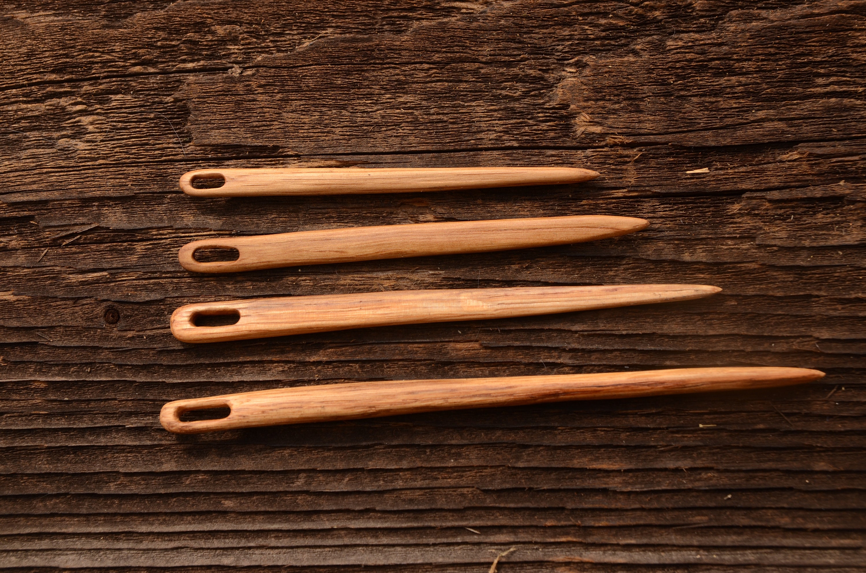 Needles for Naalbinding, Set of 4 Oaken Needles, Nalbinding, With Linen ...