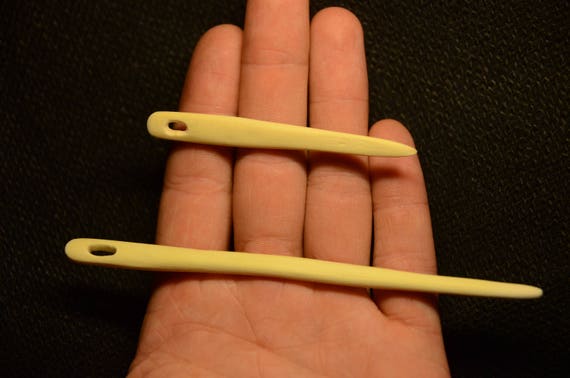 Wooden needles for nalbinding / Set of two / Handcarved | Etsy