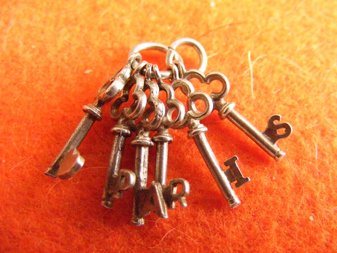 Vintage Sterling Silver Charm Keys Spelling Paris - Etsy