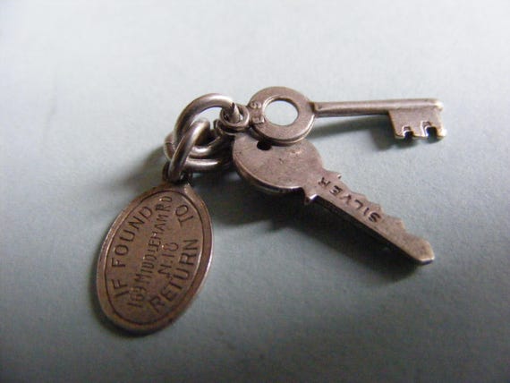 Vintage Sterling Silver charm: Set of House Keys for … - Gem
