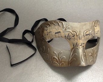 Harlequin mask | Etsy