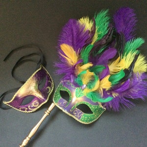 Mardi Gras Masquerade Feather Mask With Stick Carnival Parade Costume ...