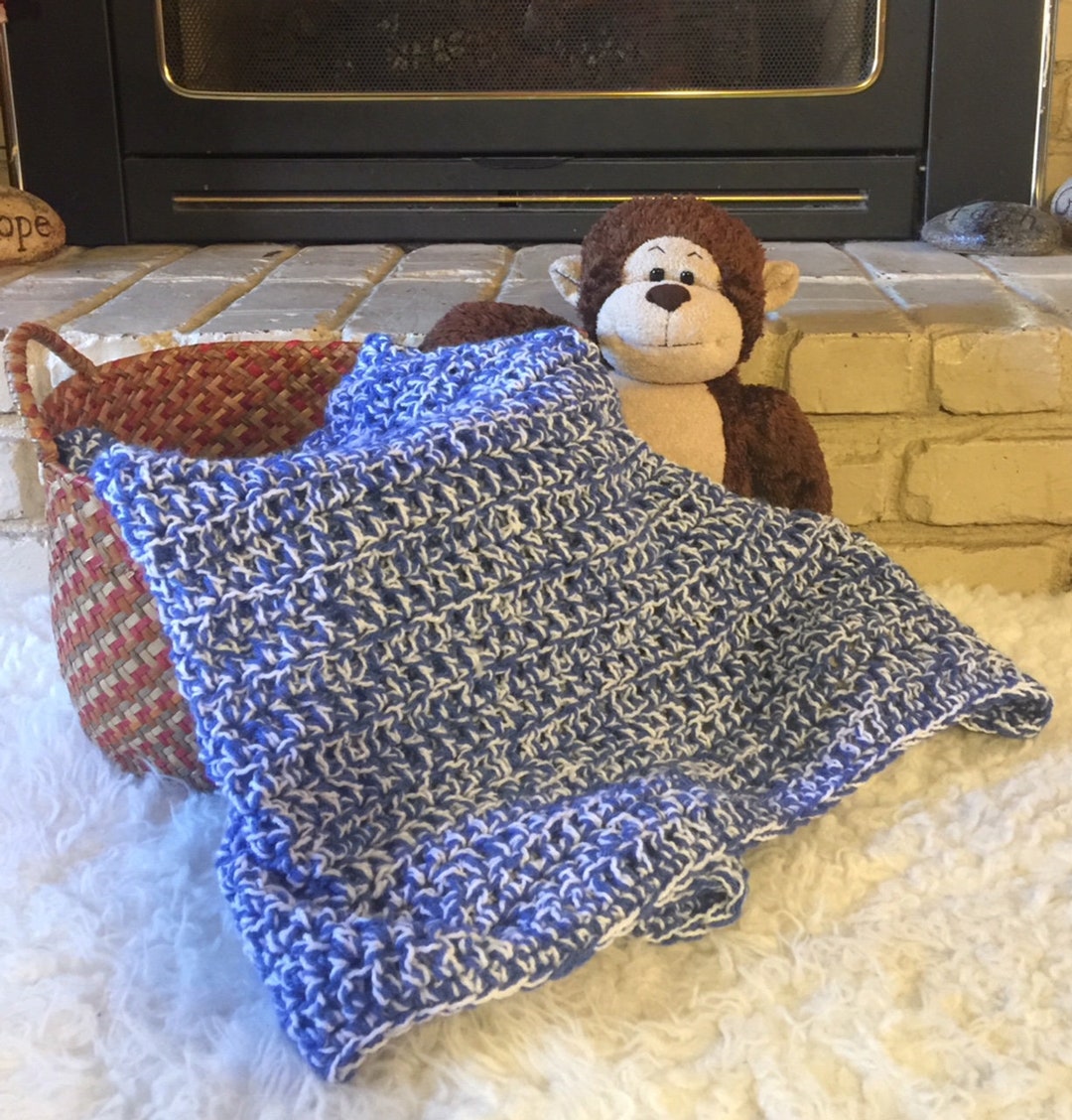 Twisty Denim Blue and White Bulky Lap-ghan - Etsy