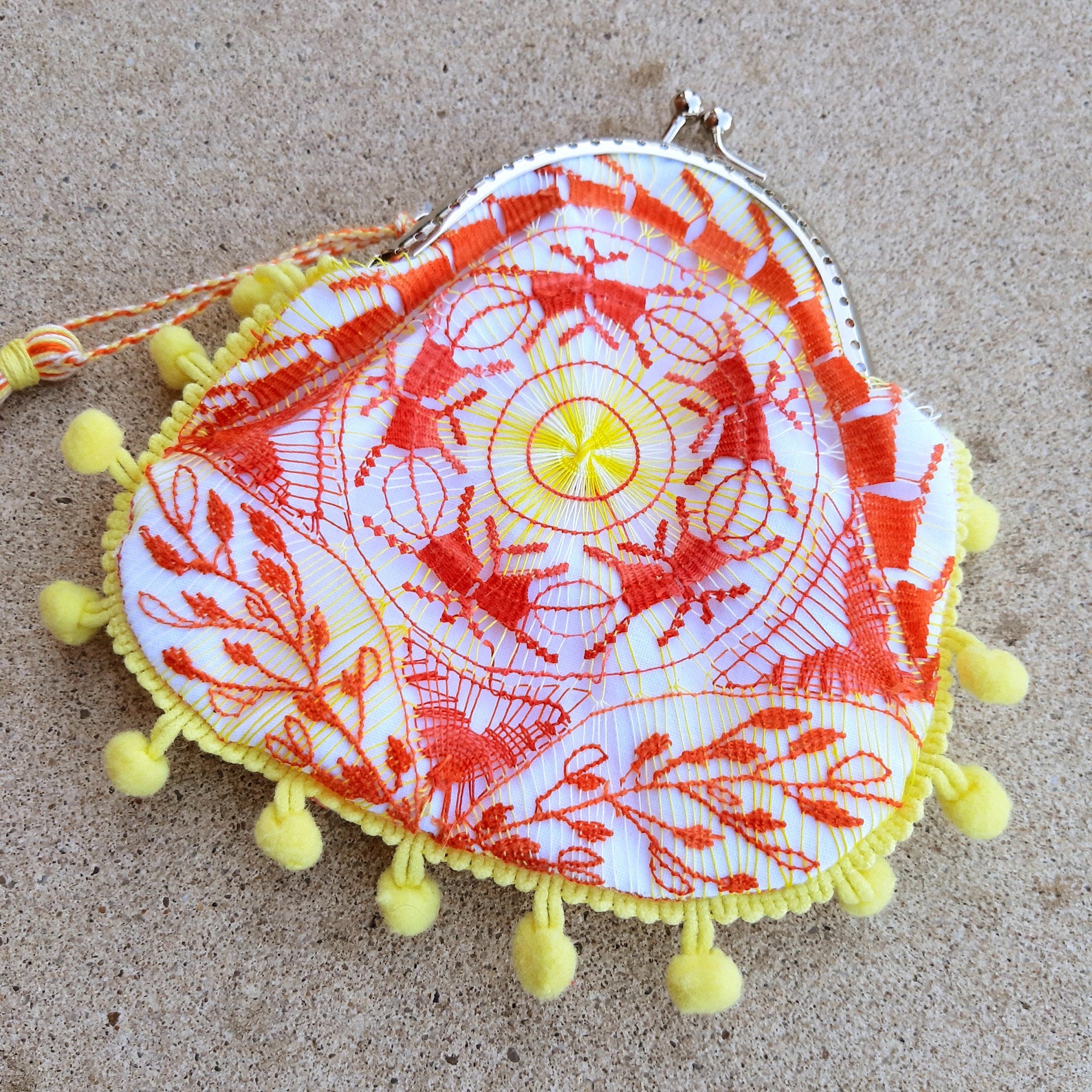 Boho Wallet With Kiss Lock Clasp Card Holder Change Cash Coin Purse ...