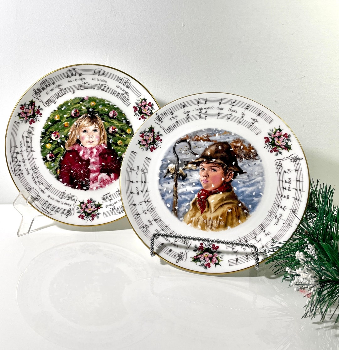 Royal Doulton Christmas Carols Plates, Set of 2 From the 1980s, Vintage ...