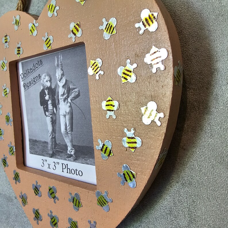 Bumblebees Picture Frame, Light Pastel Pink Wooden Heart Photo Frame ...