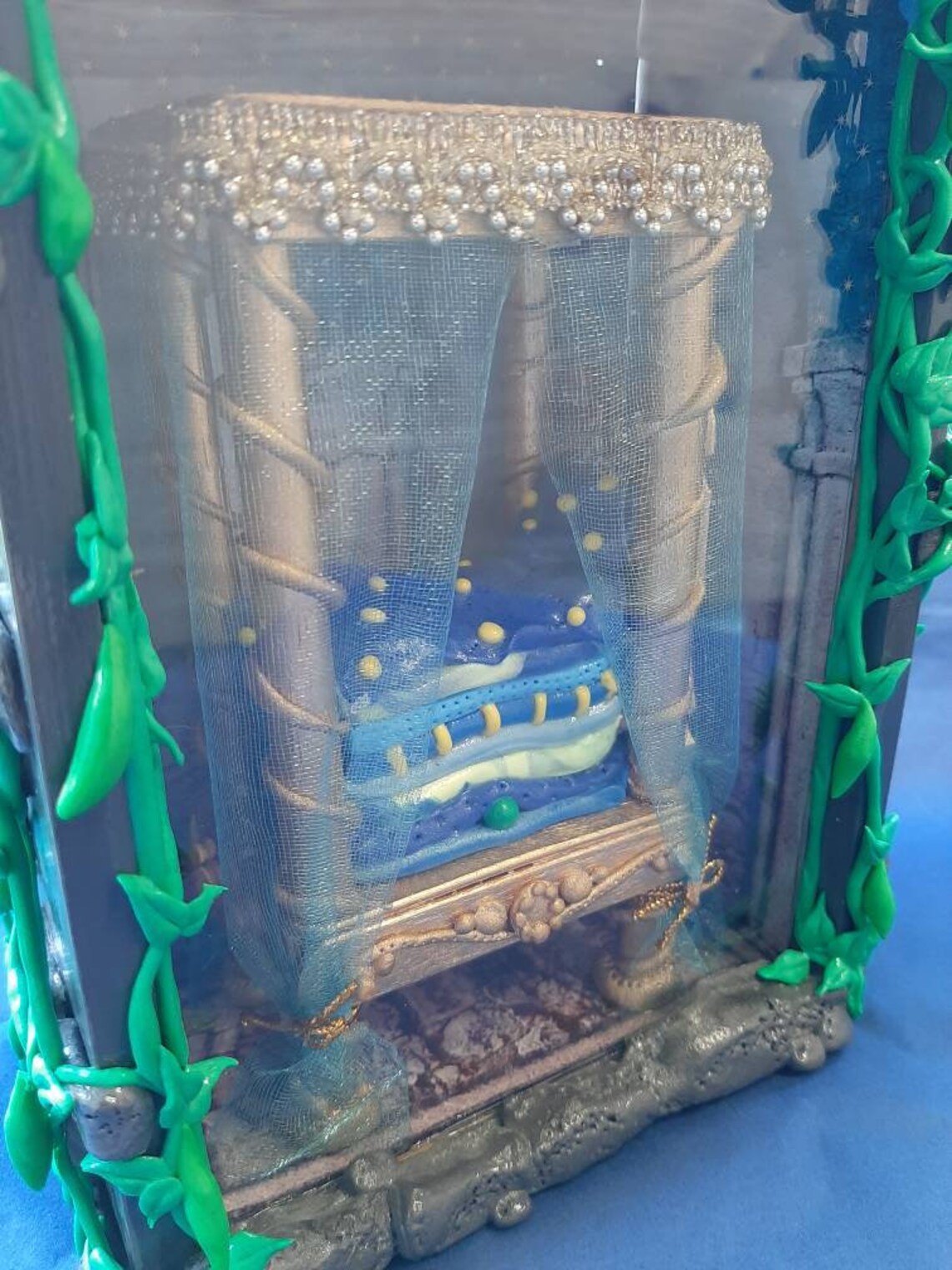Fairy Tale Art Miniature Diorama/shadow Box 'princess and the Pea ...