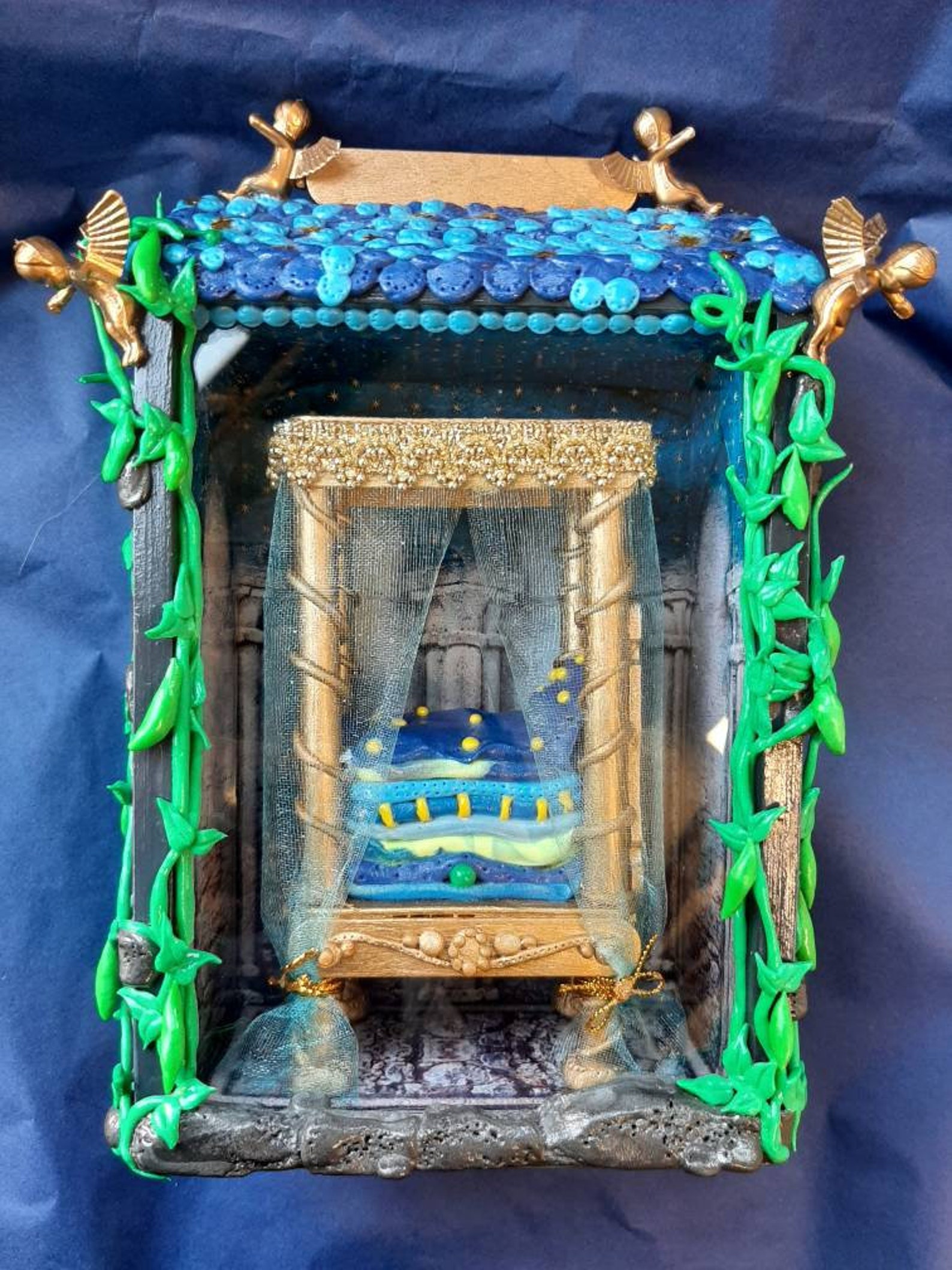 Fairy Tale Art Miniature Diorama/shadow Box 'princess and the Pea ...