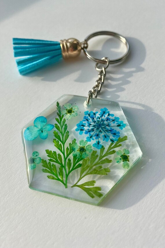 Pressed flowers keyring / floral keyring / dried flower | Etsy