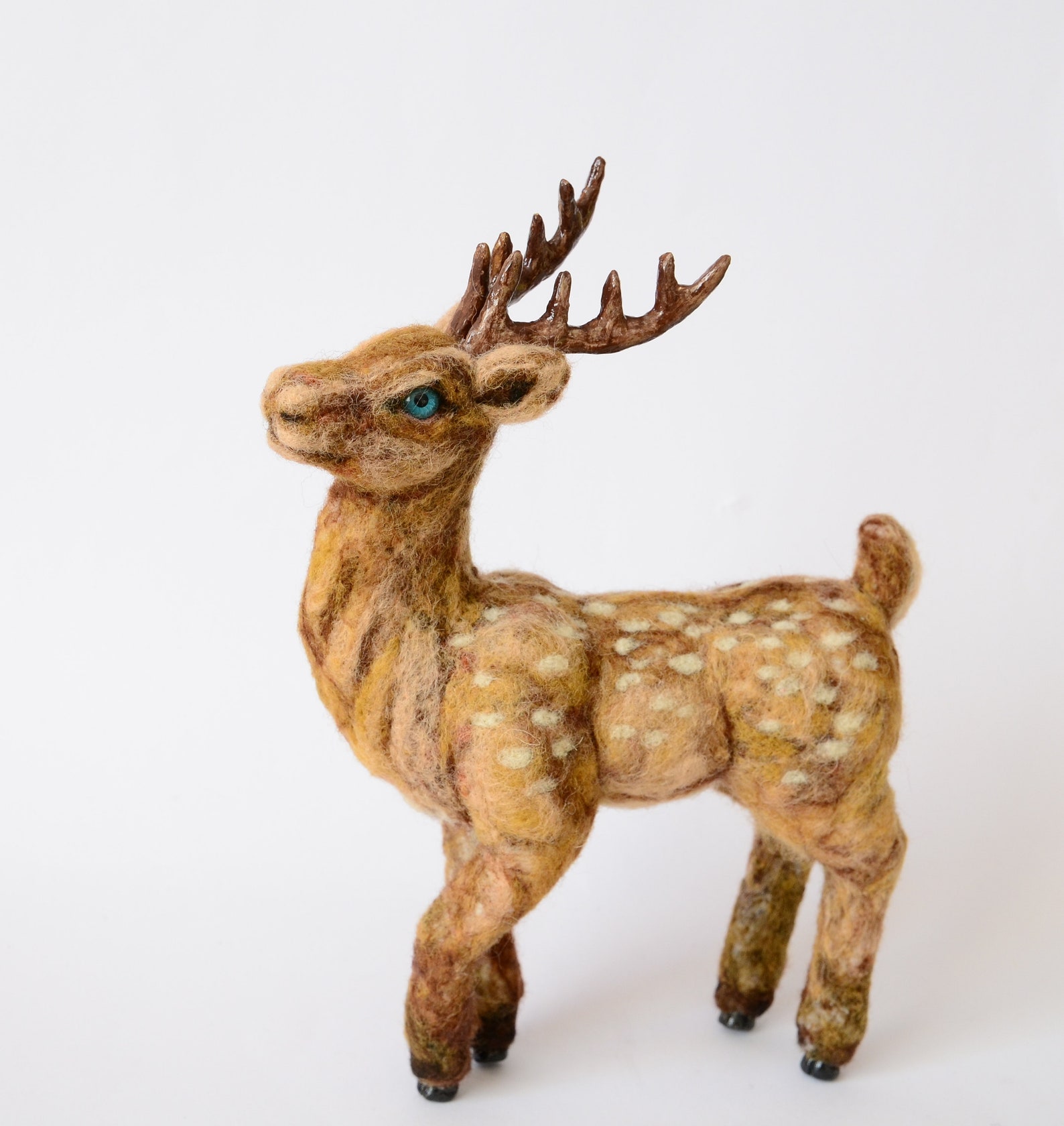 Wool sculpture Needle felted deer Wool deer Felting deer | Etsy