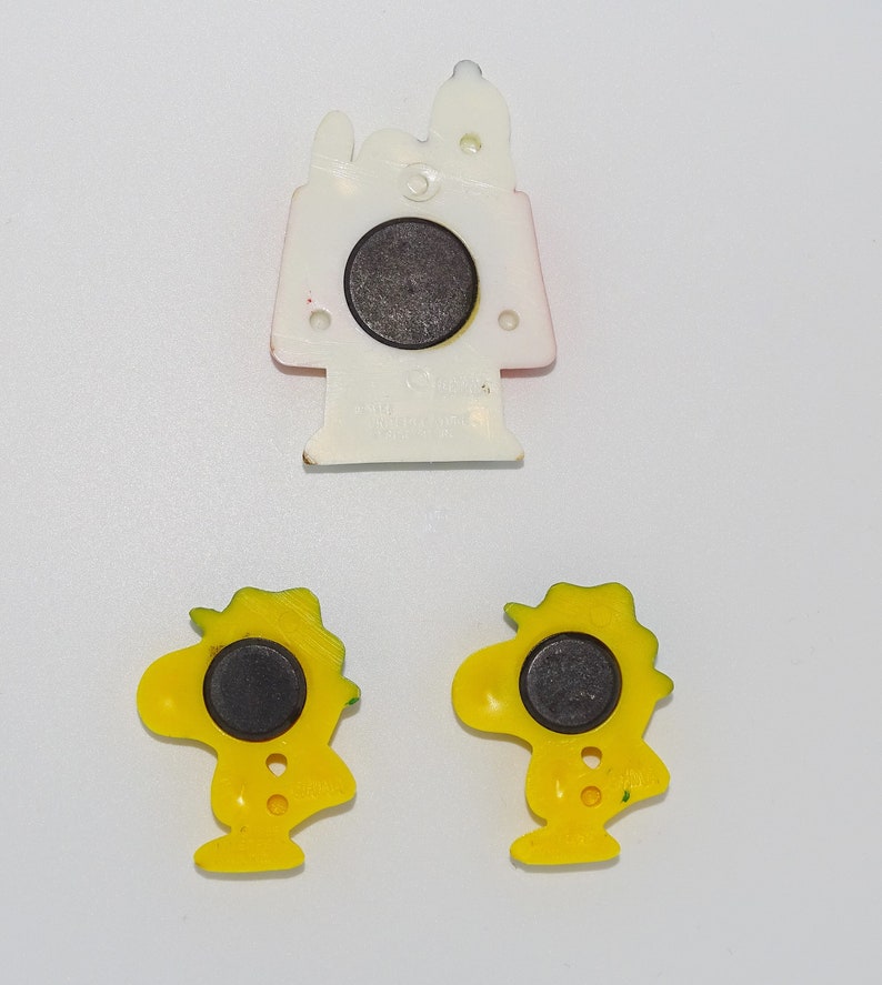 Vintage 1950's/1960's Plastic Peanuts Gang Two Woodstock Magnets and ...