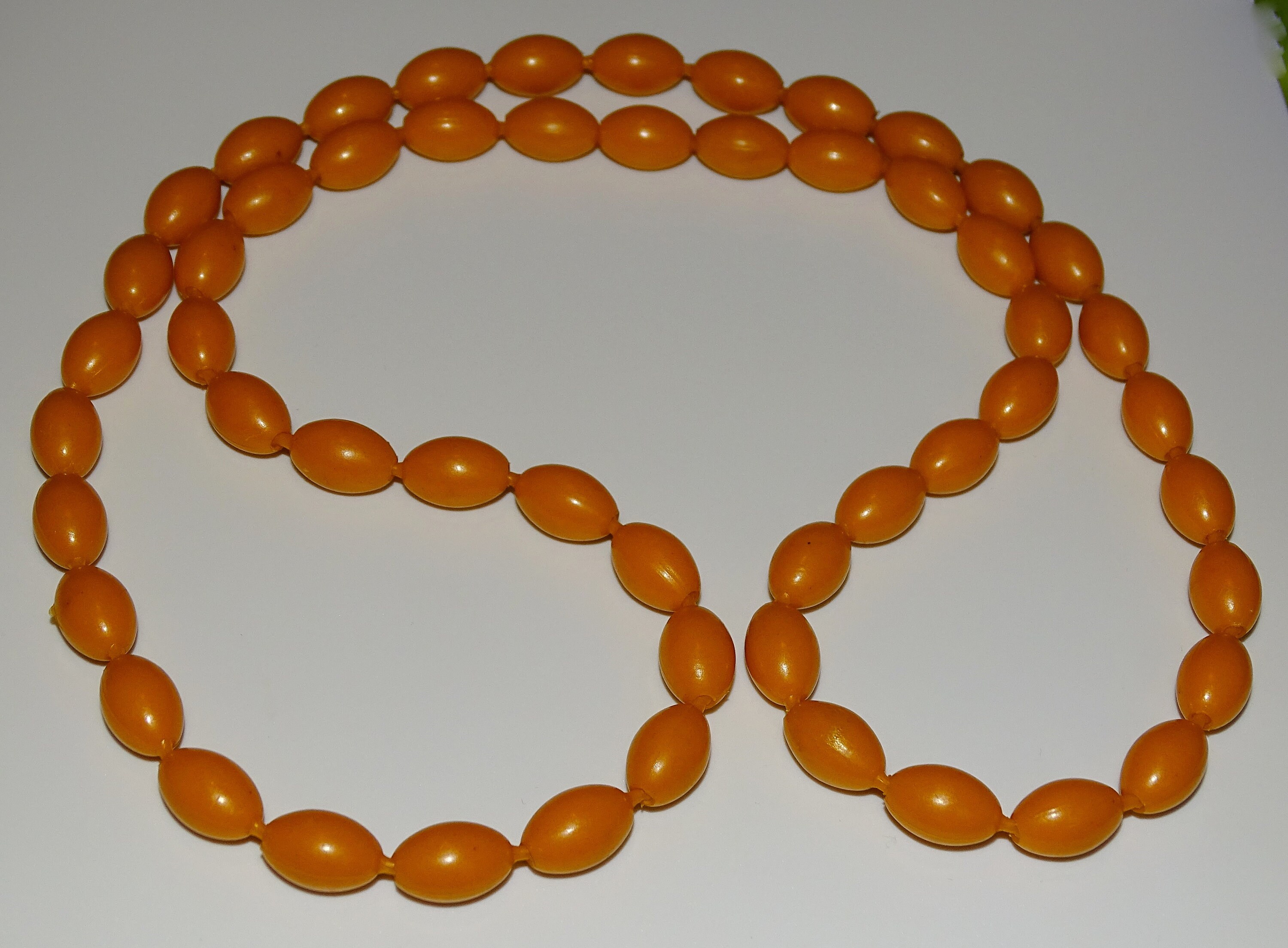 Vintage Retro Popper Poppet Orange Coloured Oval Shaped Plastic Beads ...