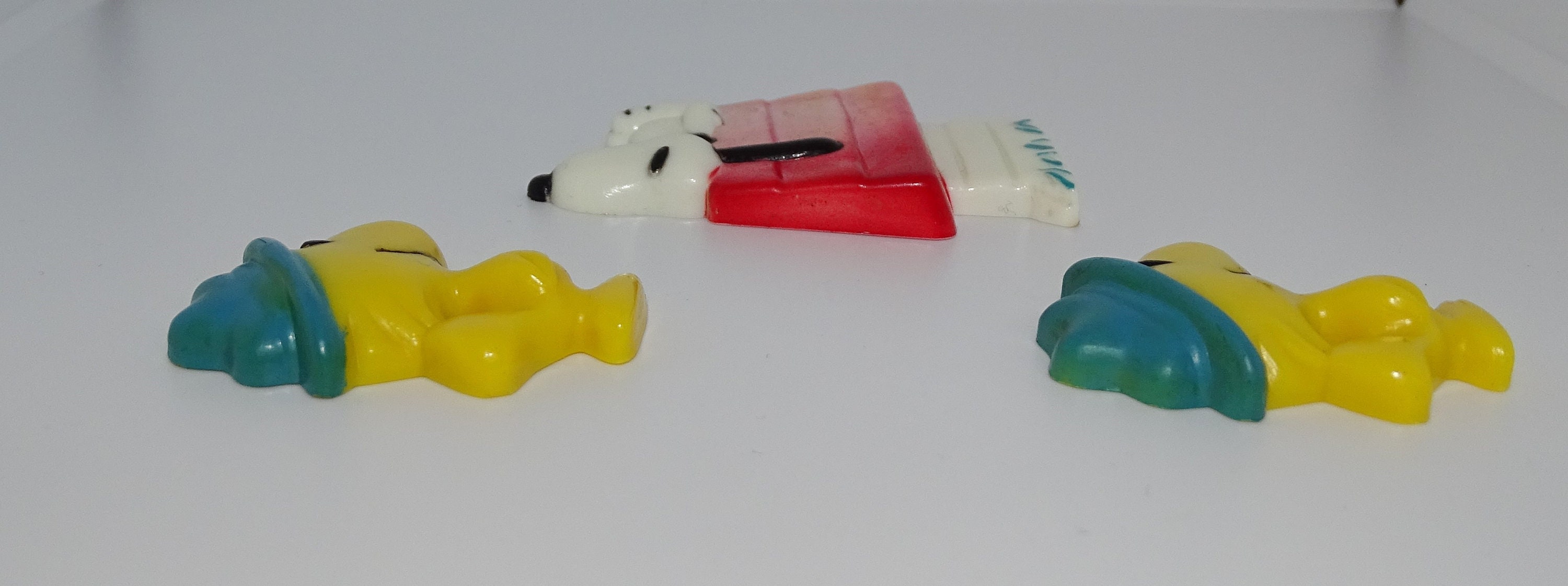 Vintage 1950's/1960's Plastic Peanuts Gang Two Woodstock Magnets and ...