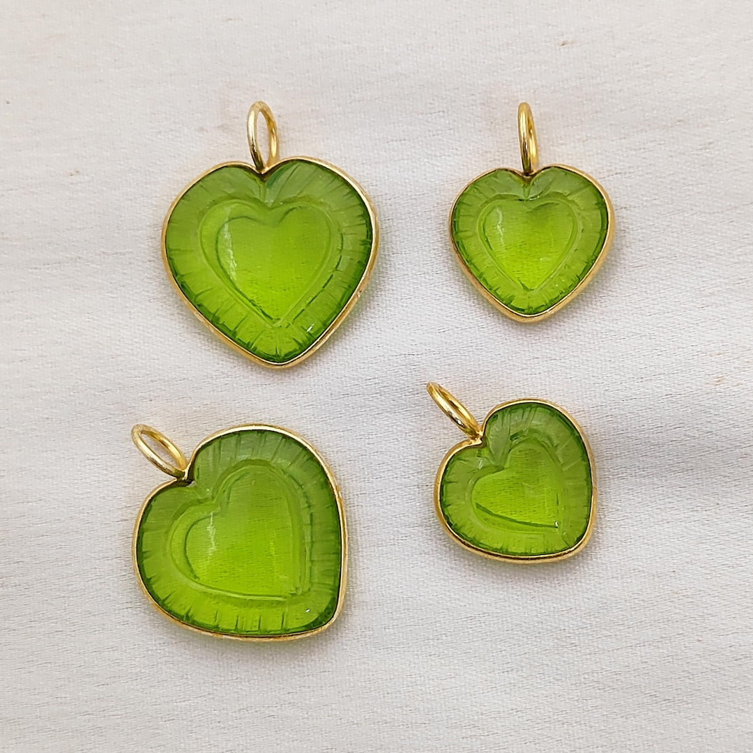Hand Carved Peridot Quartz Pendant/heart Shape Pendant/15mm and 20mm ...