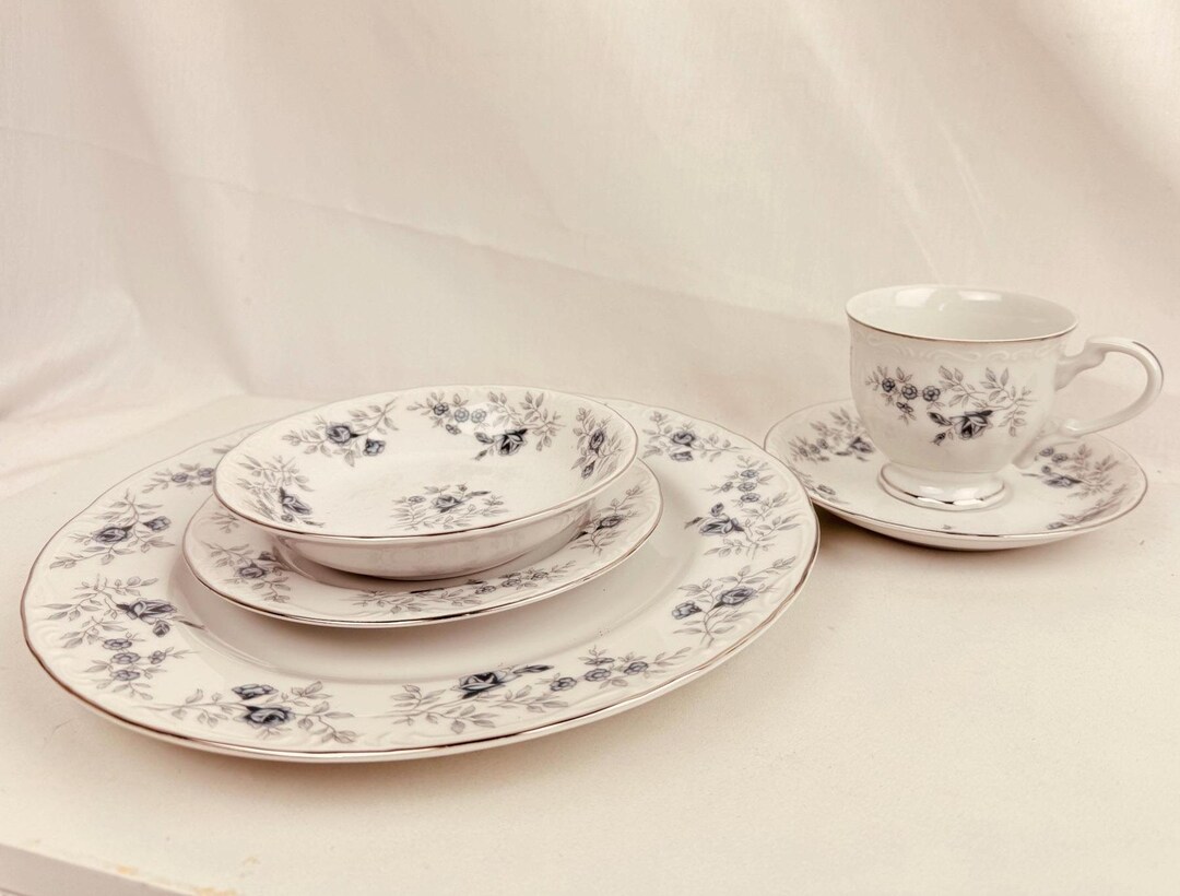 5 PC Place Setting Baroque Bleu China by Daniele Blue Gray Silver ...