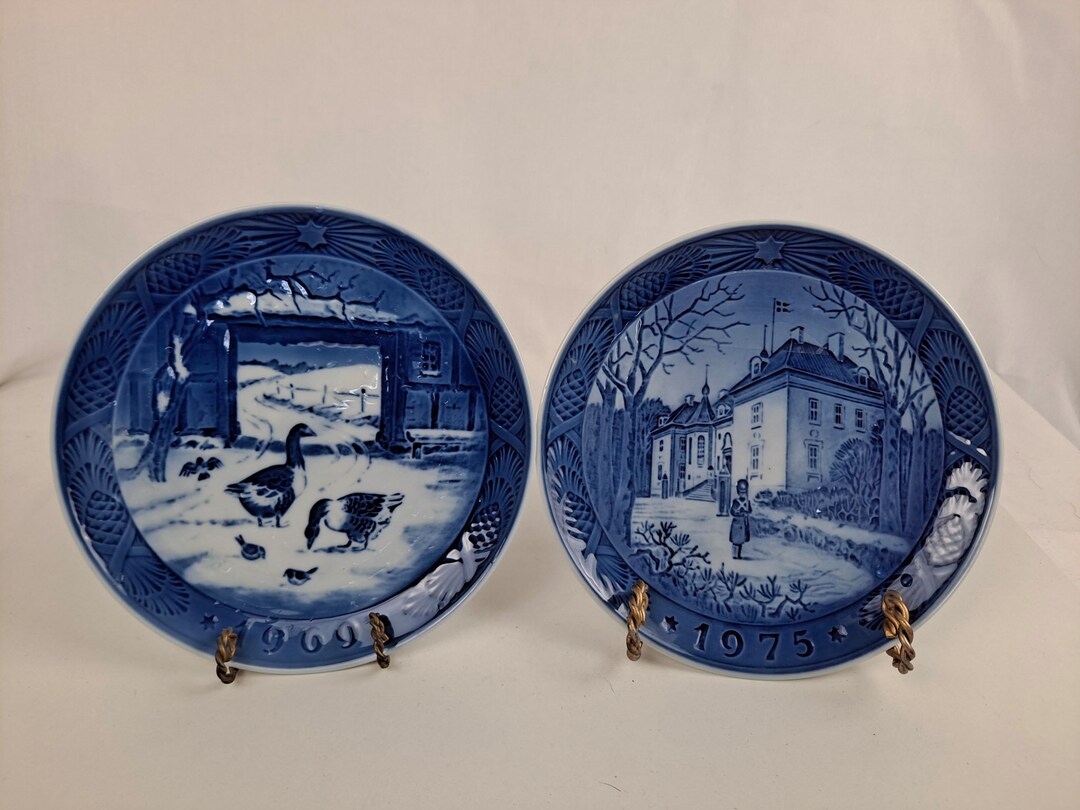Royal Copenhagen Blue White Christmas Plates 1969 or 1975, Blue and ...