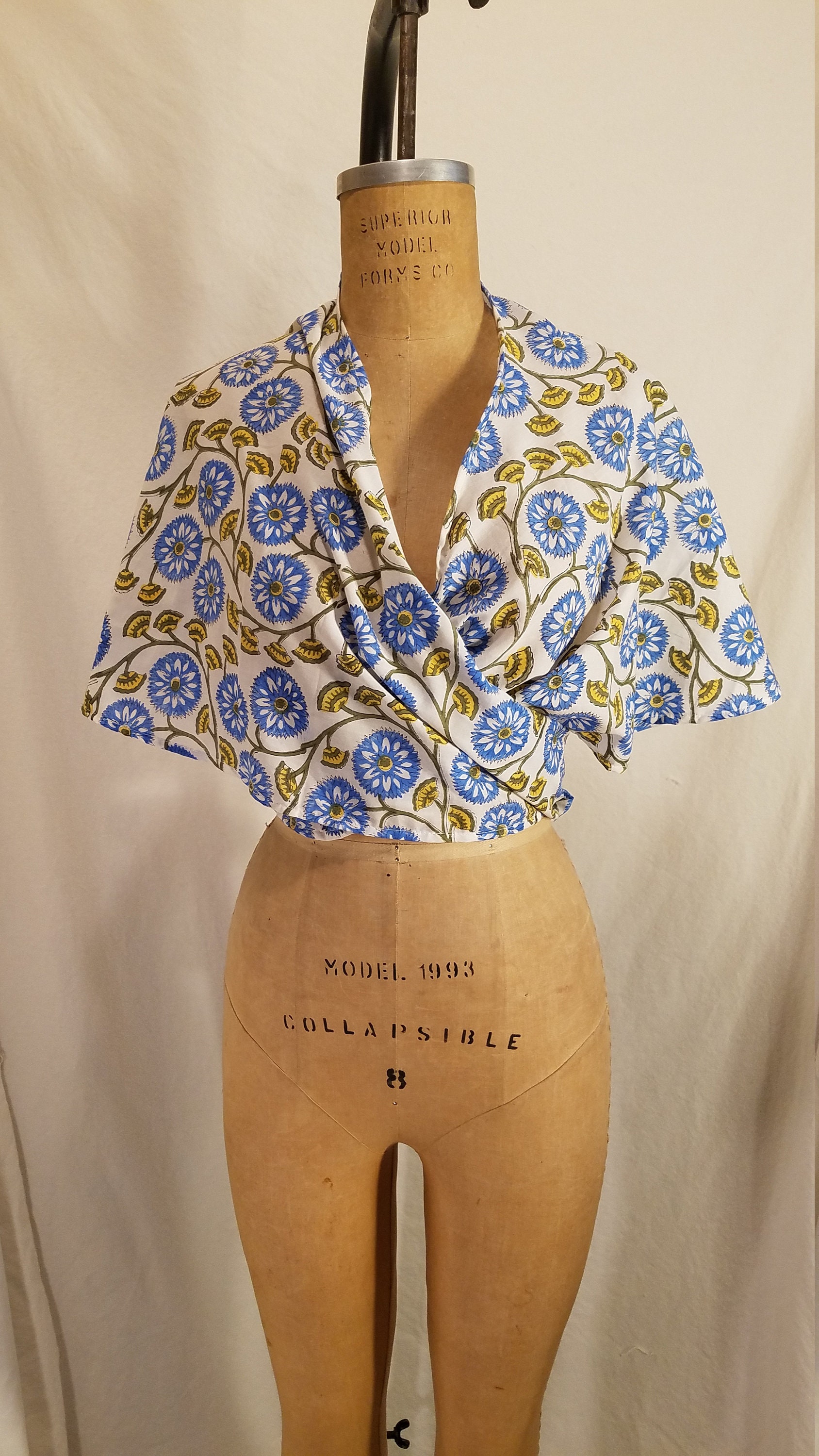 Vintage 70s Wrap Around Cape Remade in Floral Block Print Cotton From ...