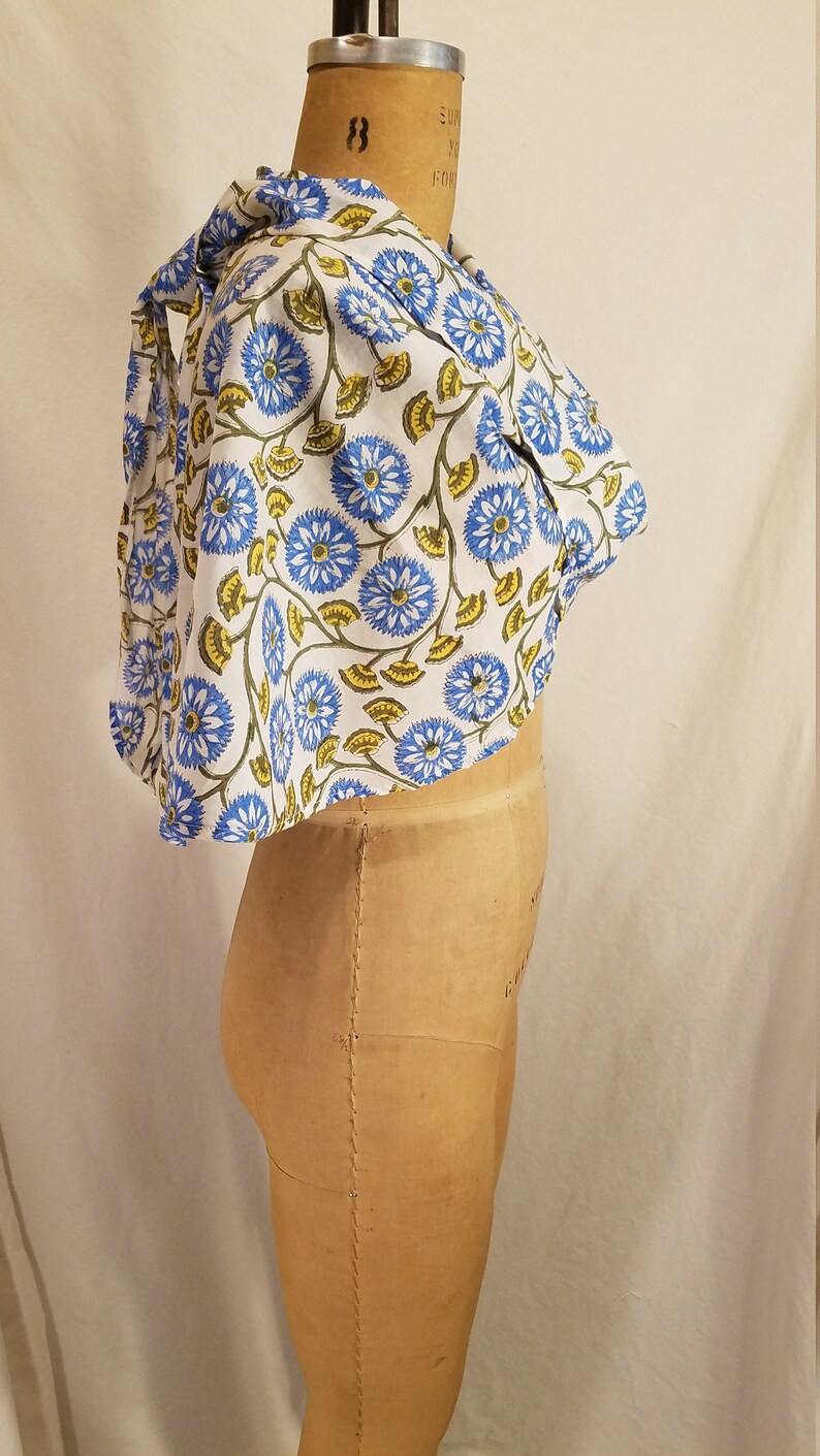 Vintage 70s Wrap Around Cape Remade in Floral Block Print Cotton From ...