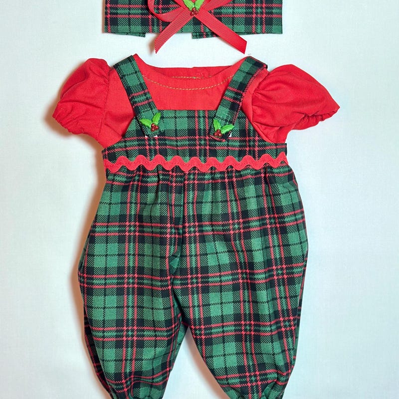 Baby Girl Grinch Doll - Etsy