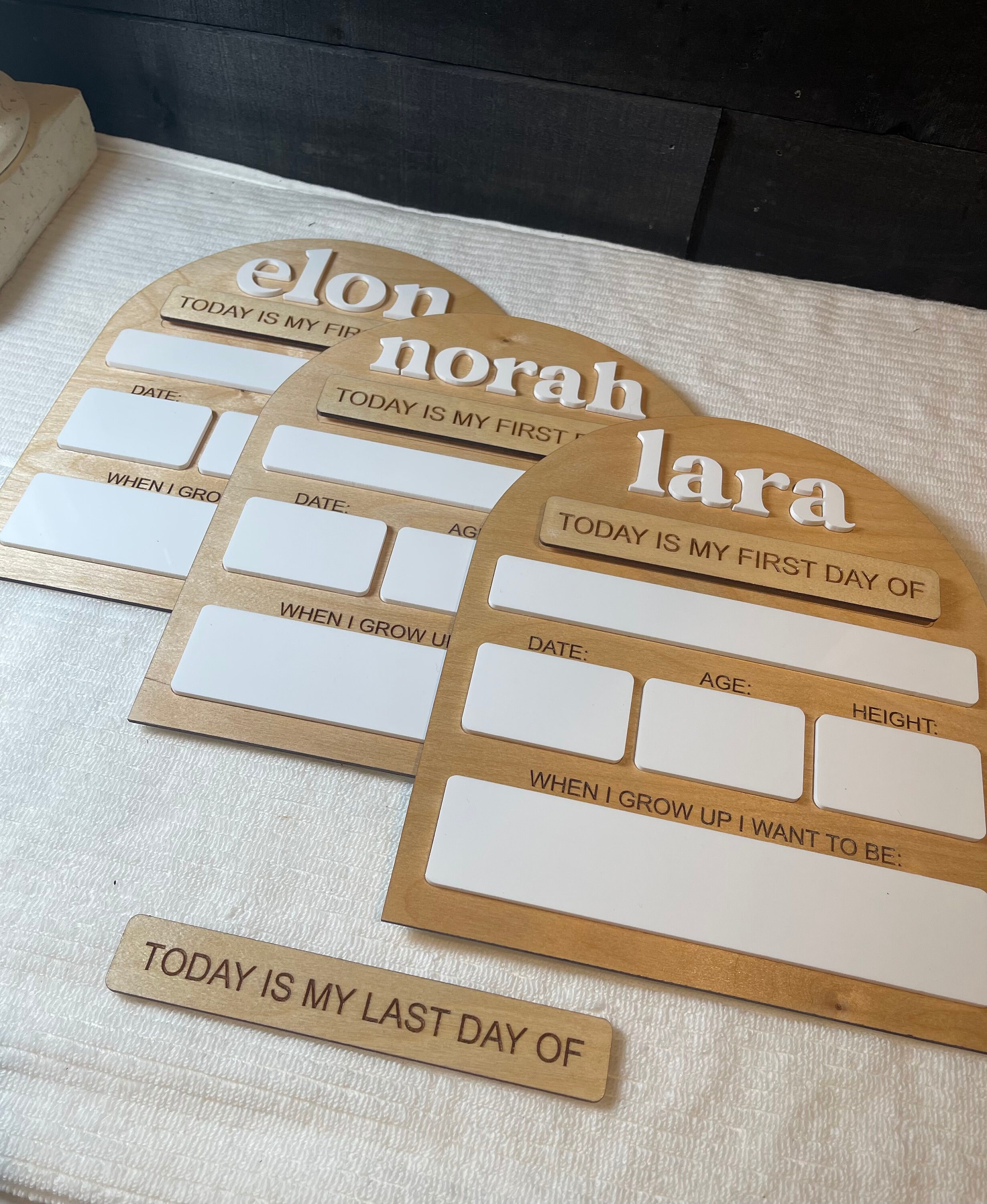 Personalized First and Last Day of School Sign, Reusable Wood Sign - Etsy