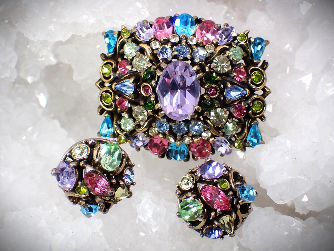 Vintage Hollycraft Pastel Multi Color Rhinestone Brooch Pin & Earrings ...