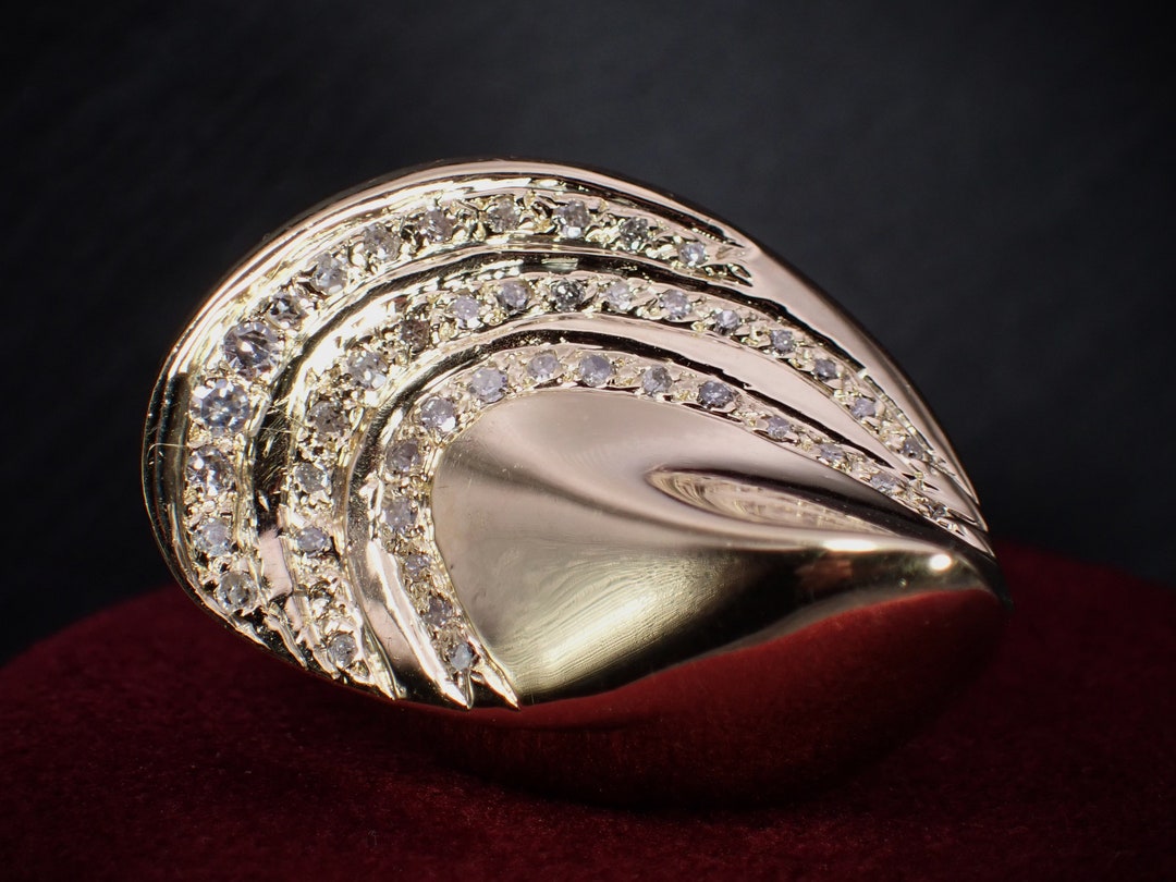 Nautical Mussel Shell 14K Yellow Gold Diamond Abstract Brooch Pin ...