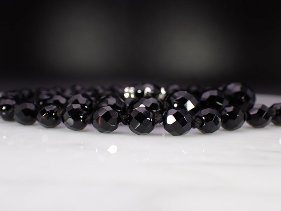 Mesmerizing Vintage 1950's Jet Black Glass Bead Gradu… - Gem