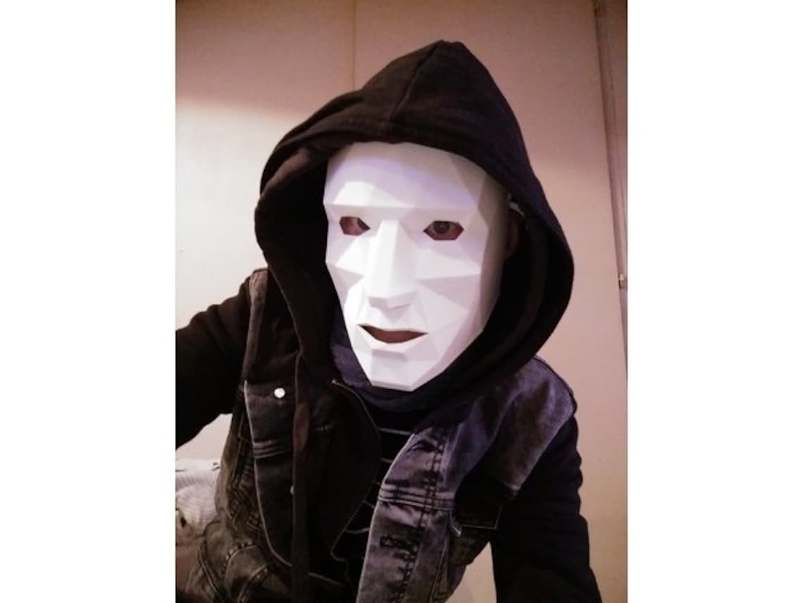 Low Poly Face Mask for Halloween or Masquerade - Etsy