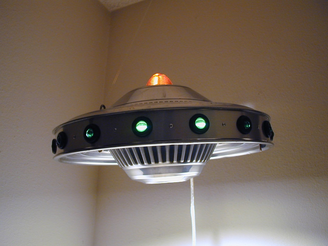 UFO ALIEN LIGHT Flying Saucer Metal Sculpture Made With Vintage ...