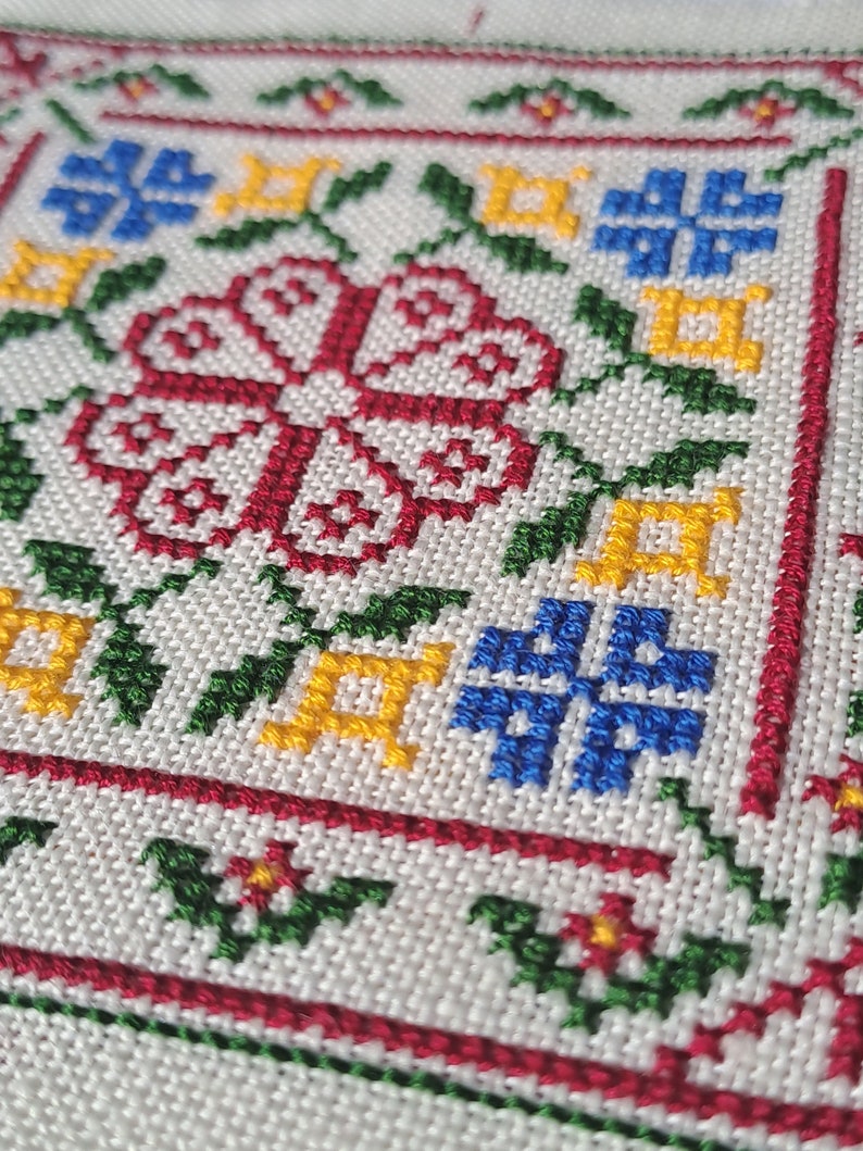 Cross Stitch Pattern Biscornu 'flowers', Digital Biscornu Pattern, PDF ...