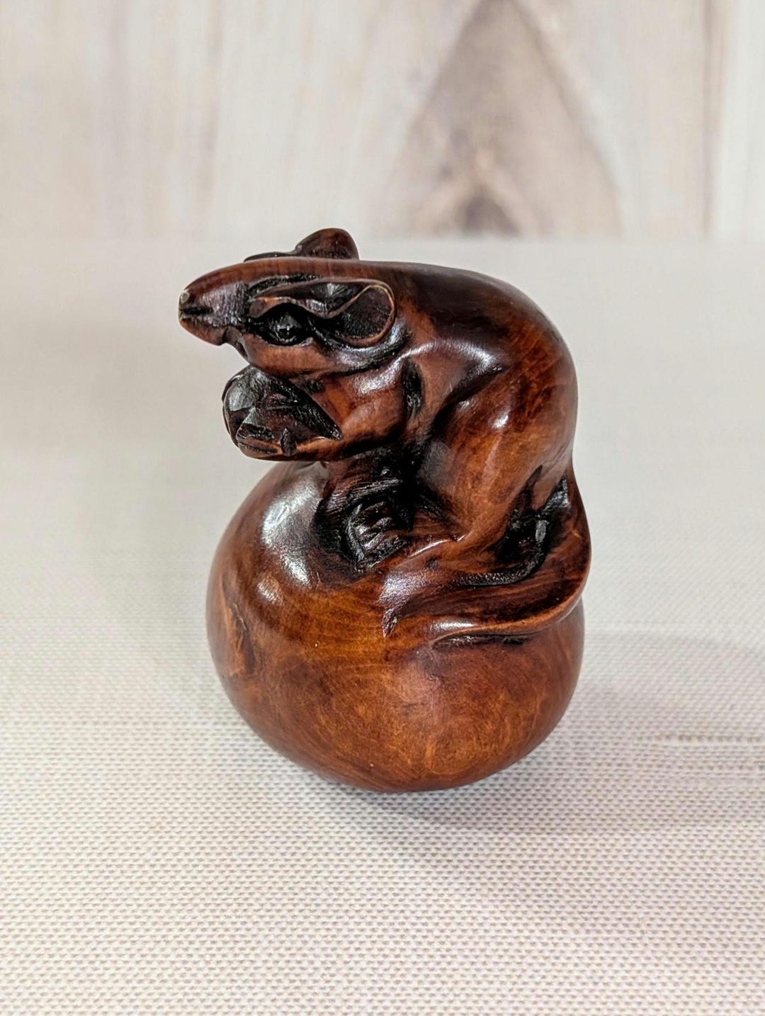 Carved Mouse Netsuke, Carved Boxwood Figure - Etsy