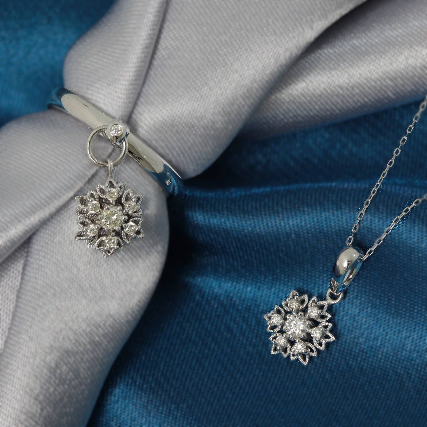 Snowflake Charm Pendant - 18k White Gold and Diamonds - Etsy UK