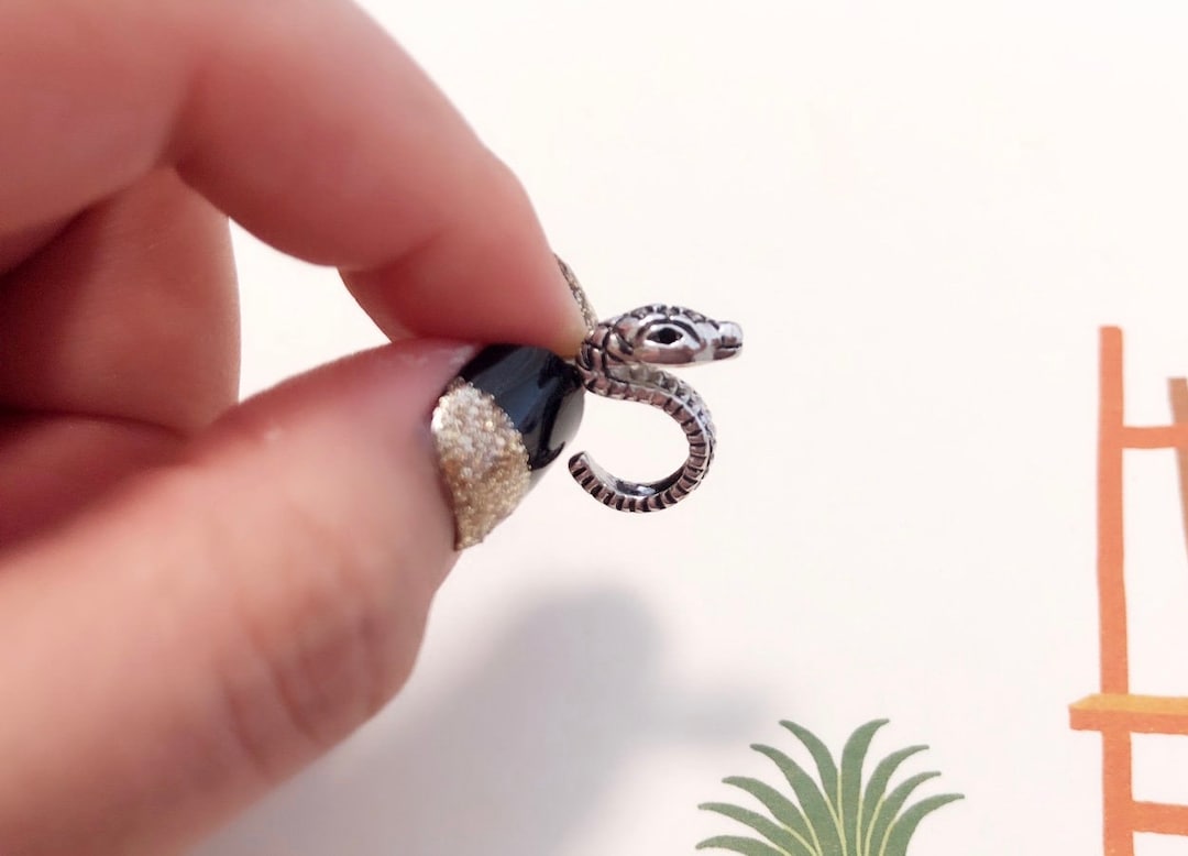 Curved Snake Cartilage Piercing/cartilage Piercing/tragus Piercing ...