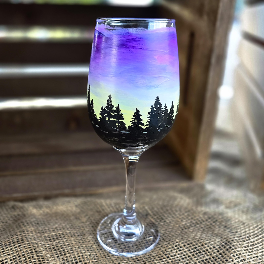 Northern Lights Hand-painted Wine Glass - Etsy