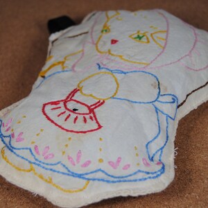 Lavender Sachet - Hand Embroidered Hot Pad Upcycled as Lavender Sachet ...