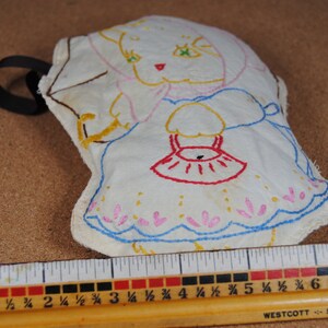 Lavender Sachet - Hand Embroidered Hot Pad Upcycled as Lavender Sachet ...