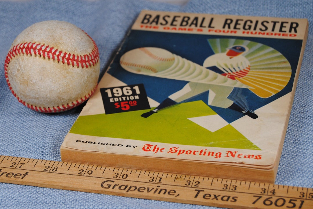1961 Edition: Baseball Register the Game's Four Hundred Compiled by J ...