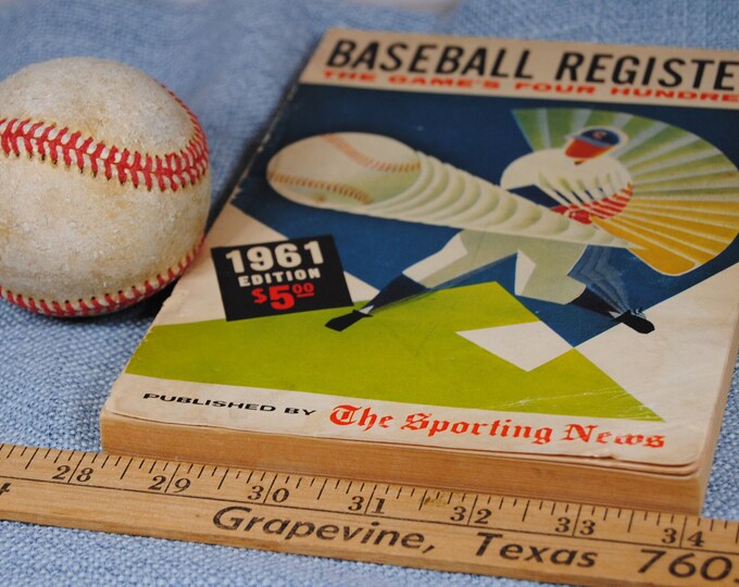 1961 Edition: Baseball Register the Game's Four Hundred Compiled by J. G. Taylor Spink Baseball ...
