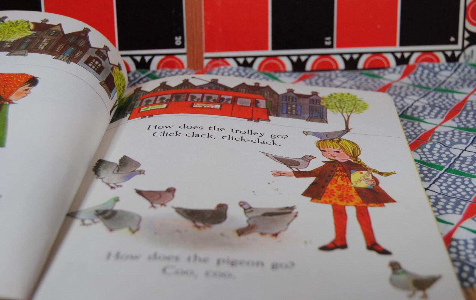 Vintage 1975 A Little Golden Book: Bow Wow! Meow! A First Book of ...