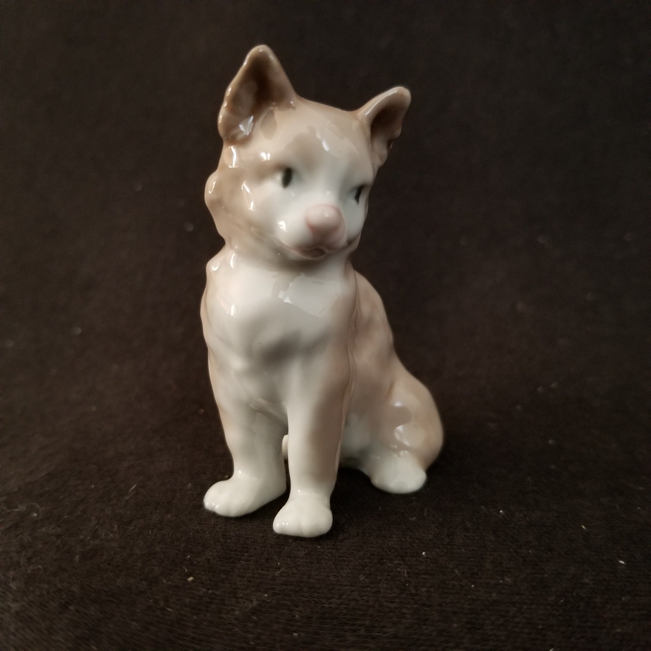 Lladro mini Cat 5308 Figurine: in Mint Condition - Etsy
