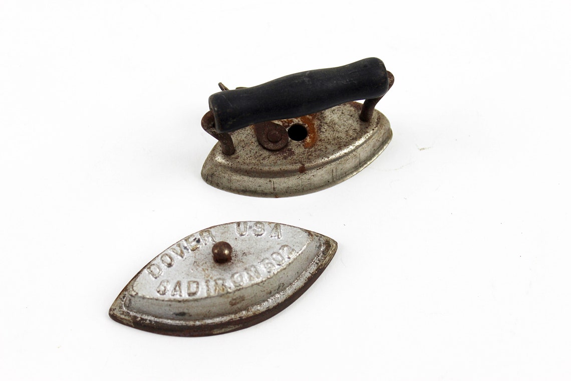 Vintage Dover Sadiron Sad Iron #602 Made in USA Salesman Sample Toy ...