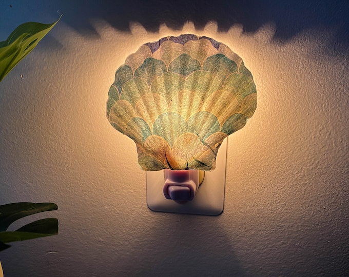 Mermaid Scale Scallop Shell Plug in Night Light - Etsy