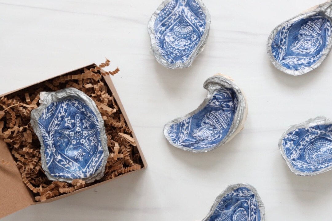 Blue Shell Pattern Oyster Shell Ring Dish in Gift Box - Etsy