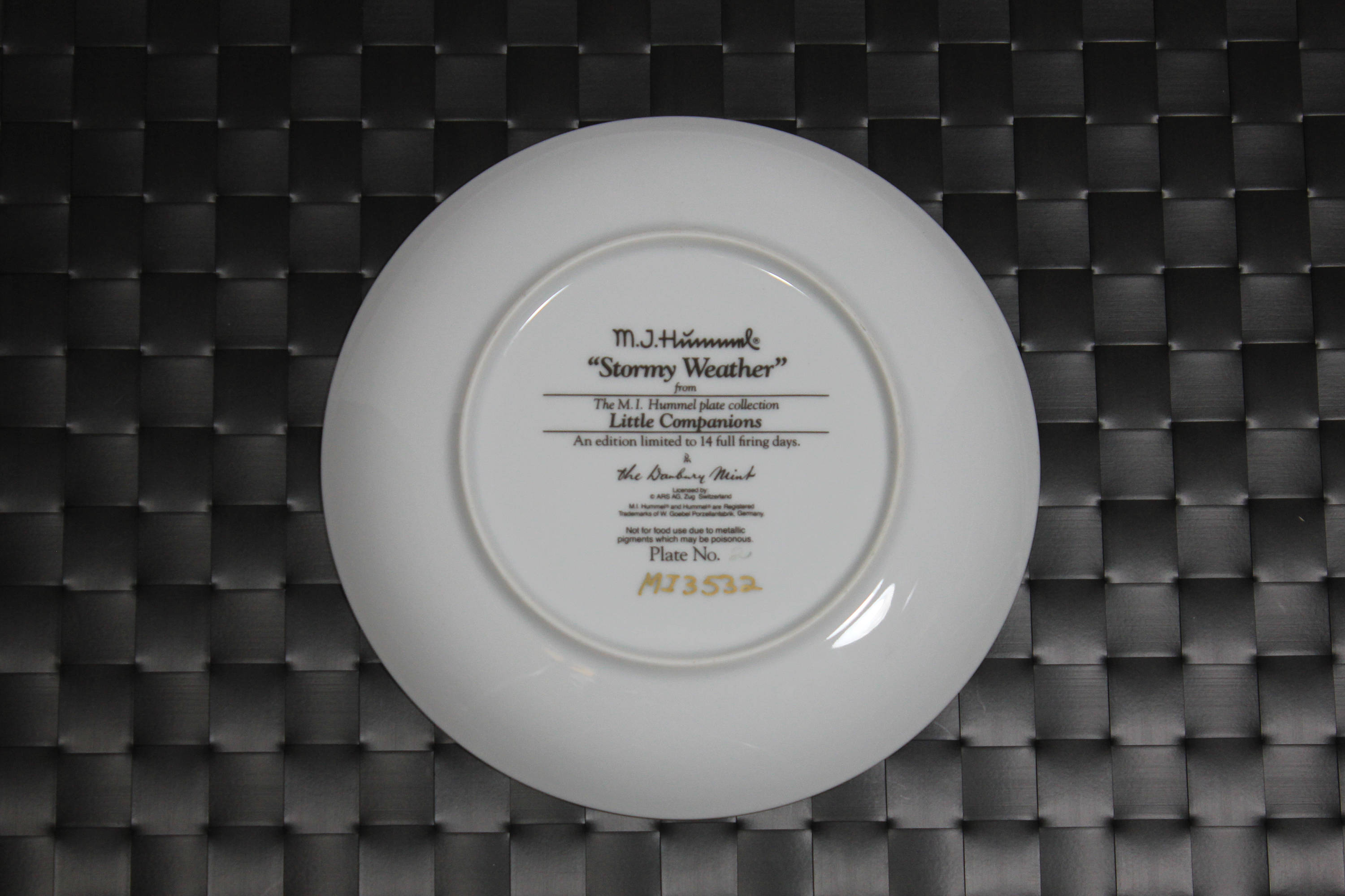 Vintage M.J. Hummel Collector Plate - Etsy