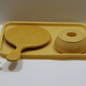 Vintage Ivory Celluloid Pyralin 8 Piece Vanity Set Early 1900's Ivoboyd ...