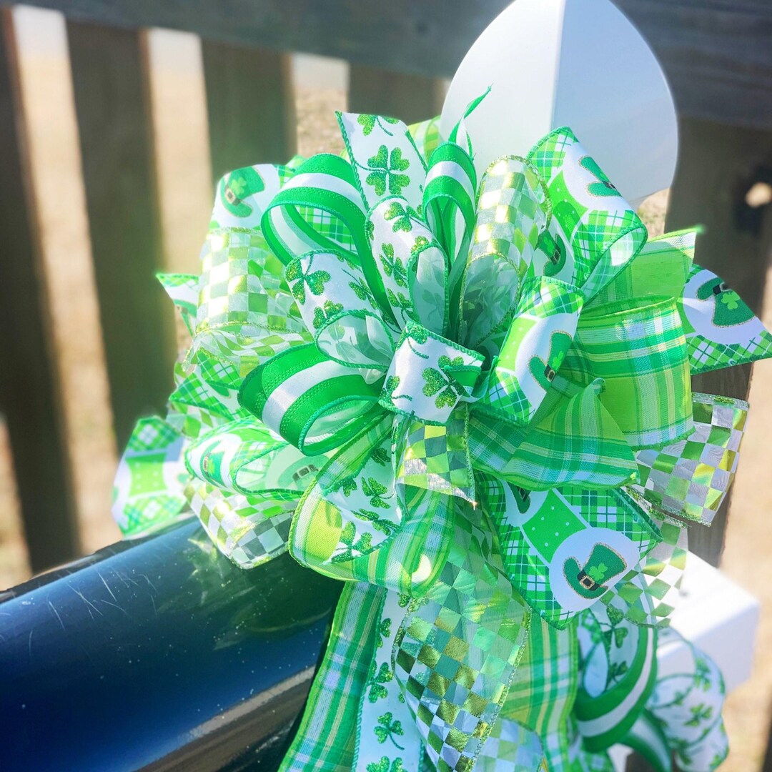 Glitter Shamrock Bow: St Patrick's Day Wreath Decor - Etsy