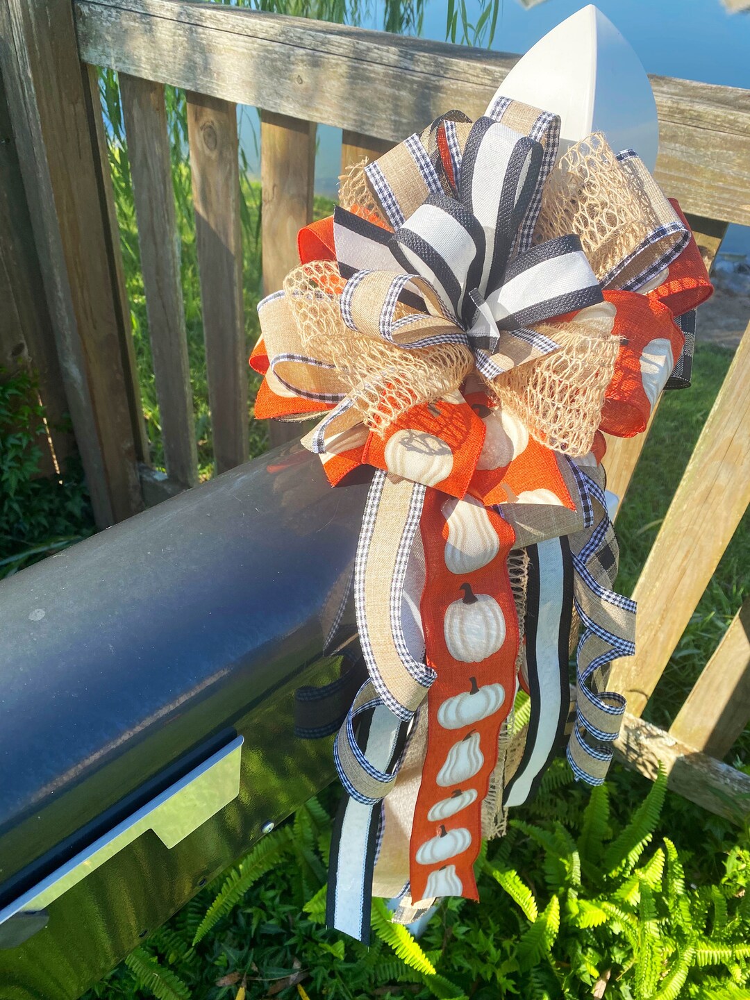 Fall Bow Fall Bow Featuring Pumpkins and Burlap. Great for Mailboxes ...