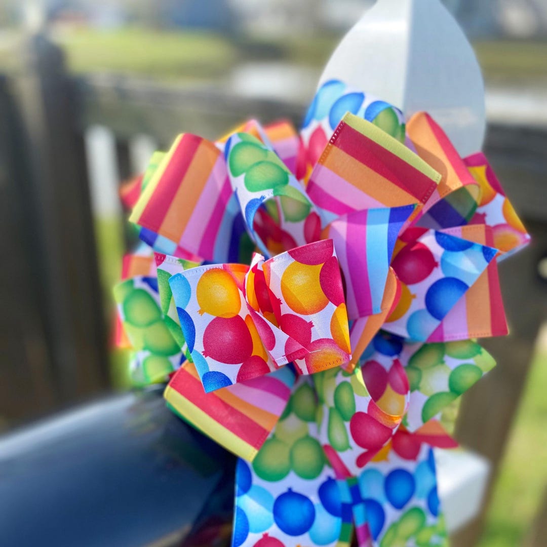 Birthday Balloon Bow: Handmade Wired Ribbon Party Decor - Etsy
