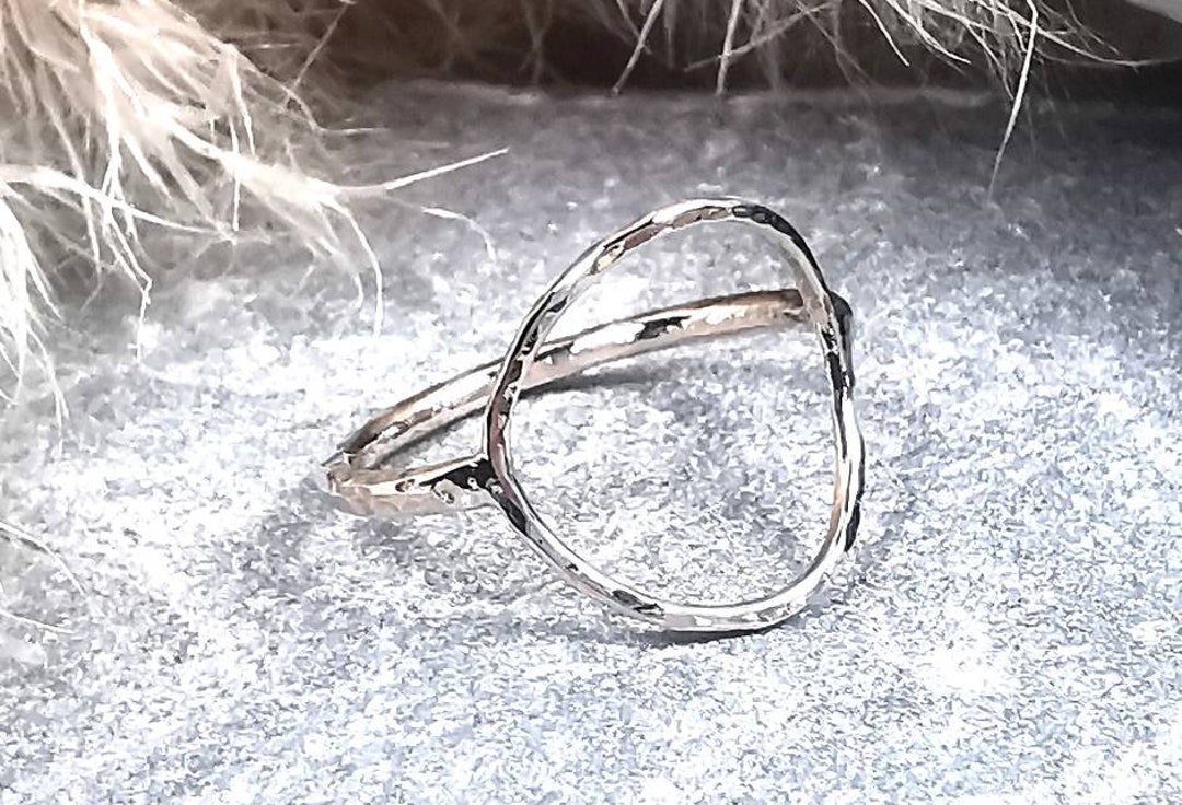 Sterling Silver Geometric Circle Ring. Minimalistic Ring, Modern ...