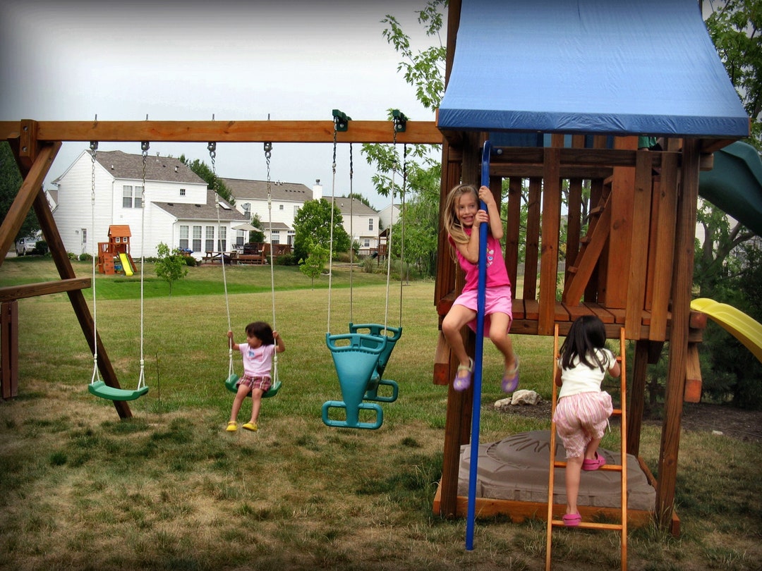 DIY Play Fort Swing Set Playground Plan: Beginner Friendly (paper ...